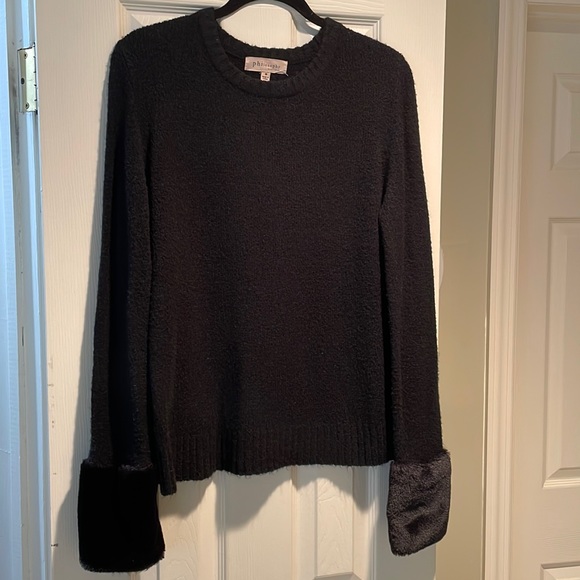 Philosophy | Sweaters | Philosophy Black Crew Neck Sweater Faux Fur ...